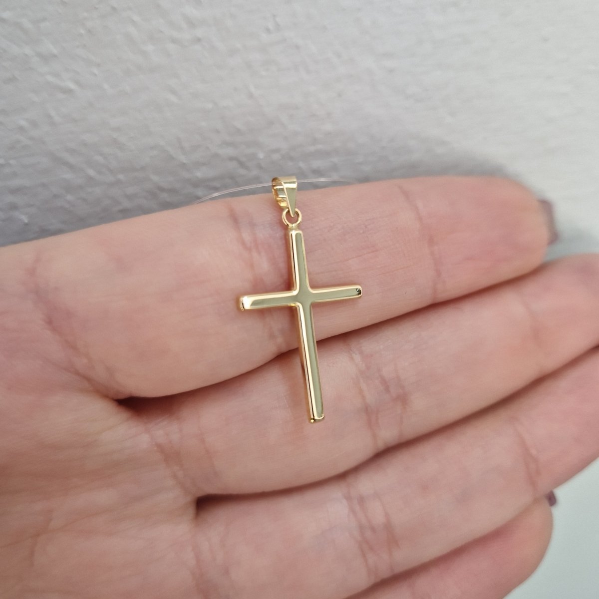 Hängsmycke kors slät i 18k guld – Smyckesbutiken