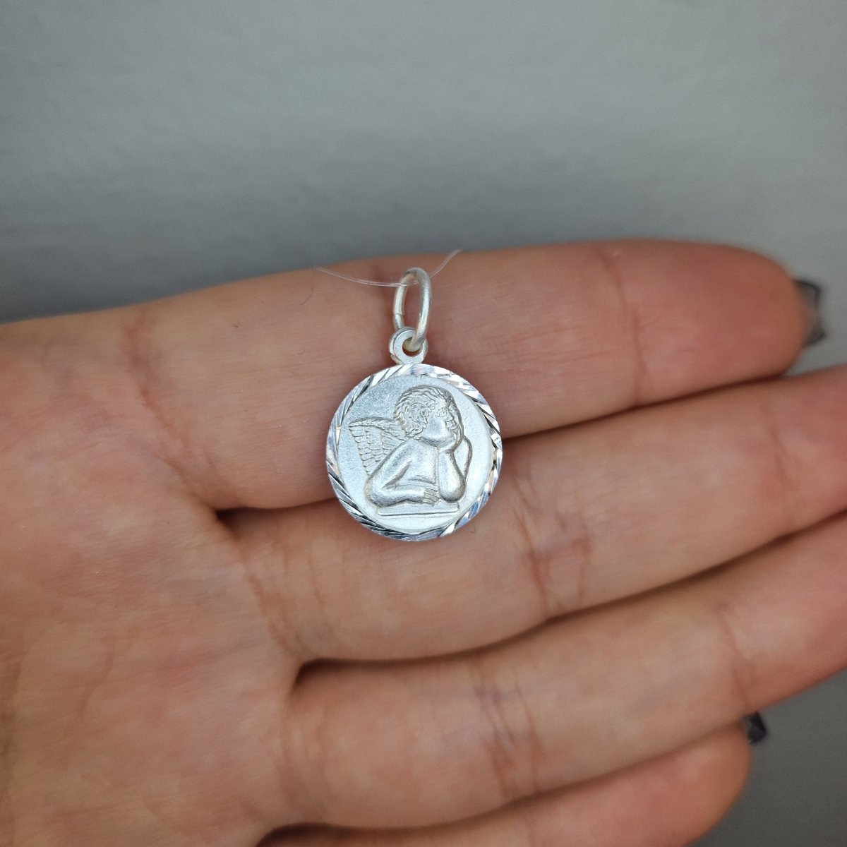 Hängsmycke rondell med ängel - Smyckesbutiken